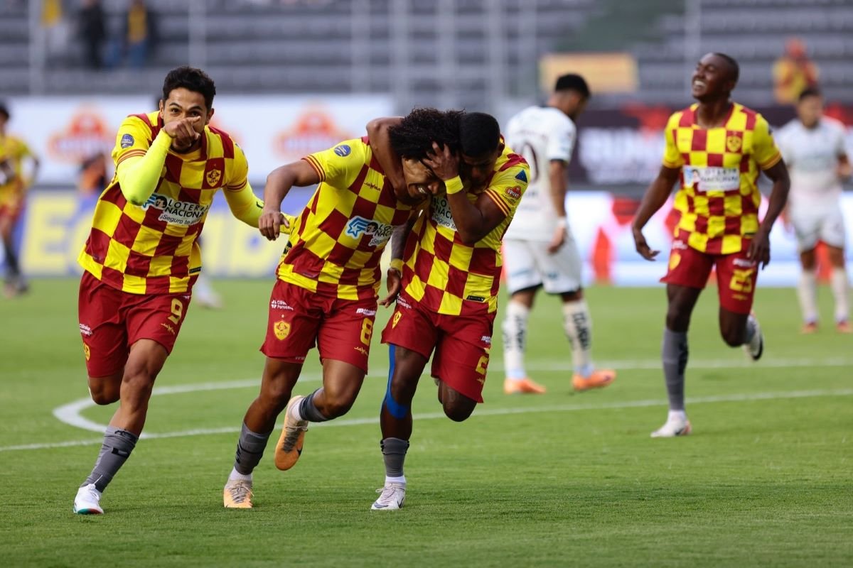 Aucas empieza bien la LigaPro 2024 - El Crack