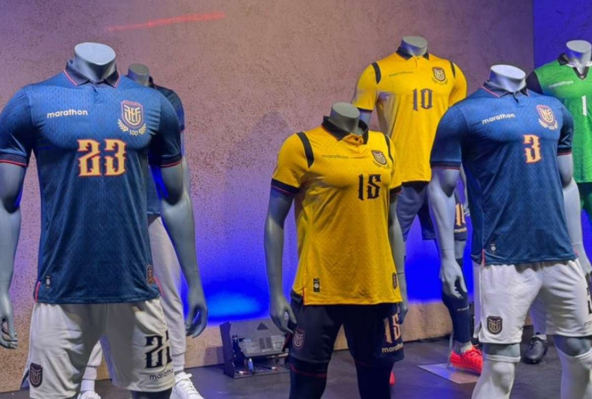 La Selección de Ecuador estrena camiseta en su visita a Chile - El Crack