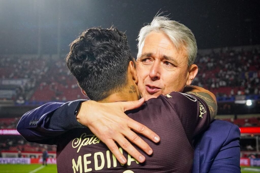 Tiago Nunes elogia el corazón de los jugadores de Liga de Quito - El Crack